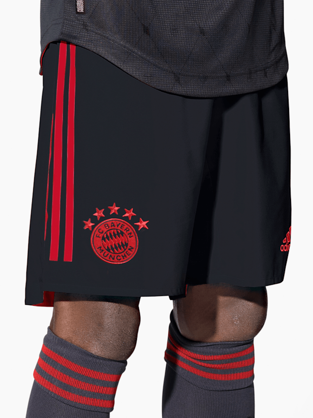 Herren Authentic shorts UCL 22-23 schwarz | Official FC Bayern Munich Store Herren Authentic shorts UCL 22-23 schwarz | Official FC Bayern Munich Store
