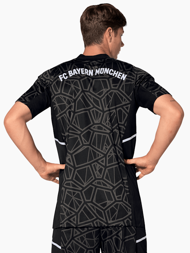 Herren Trikot Torwart 22-23 schwarz | Offizieller FC Bayern Store