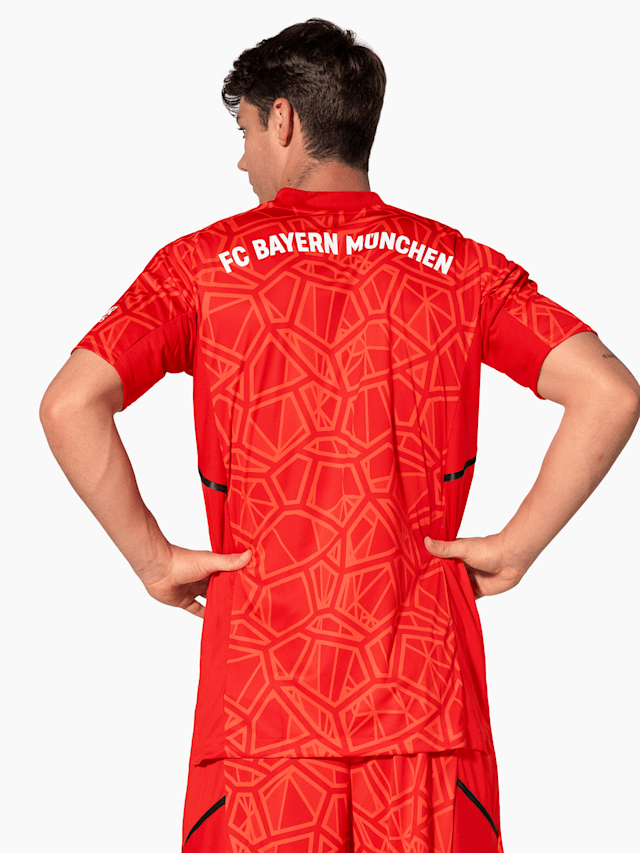 Men Goalkeeper shirt 22-23 red | Official FC Bayern Munich Store