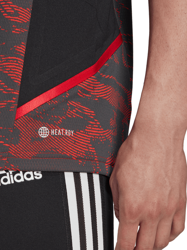 Men Teamline Pro Training Shirt Ucl Red Official Fc Bayern Munich Store