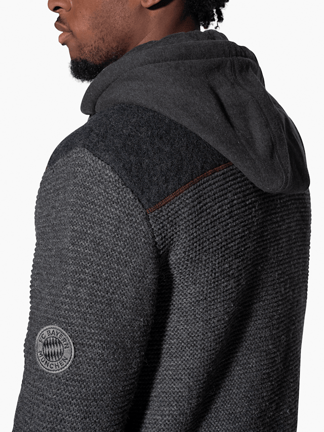 Men Traditional cardigan gray | Official FC Bayern Munich Store