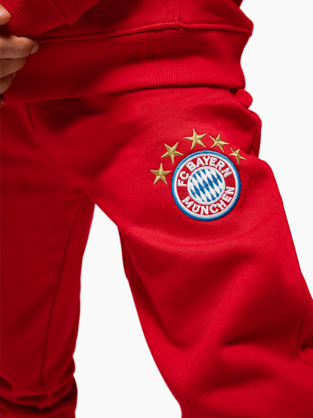 Kinder Sweathose Logo rot | Offizieller FC Bayern Store