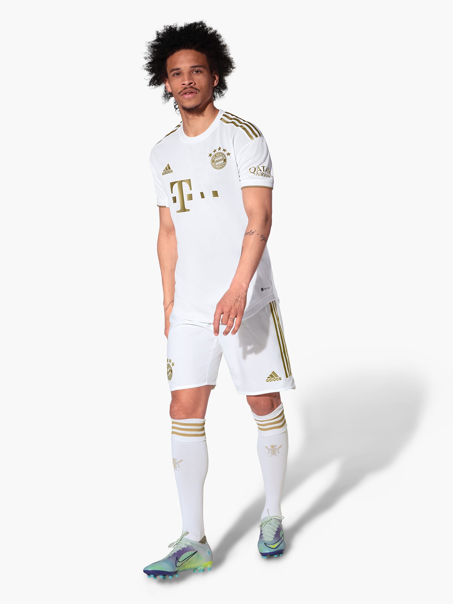 Herren Authentic away shirt 22-23 weiß | Official FC Bayern Munich Store