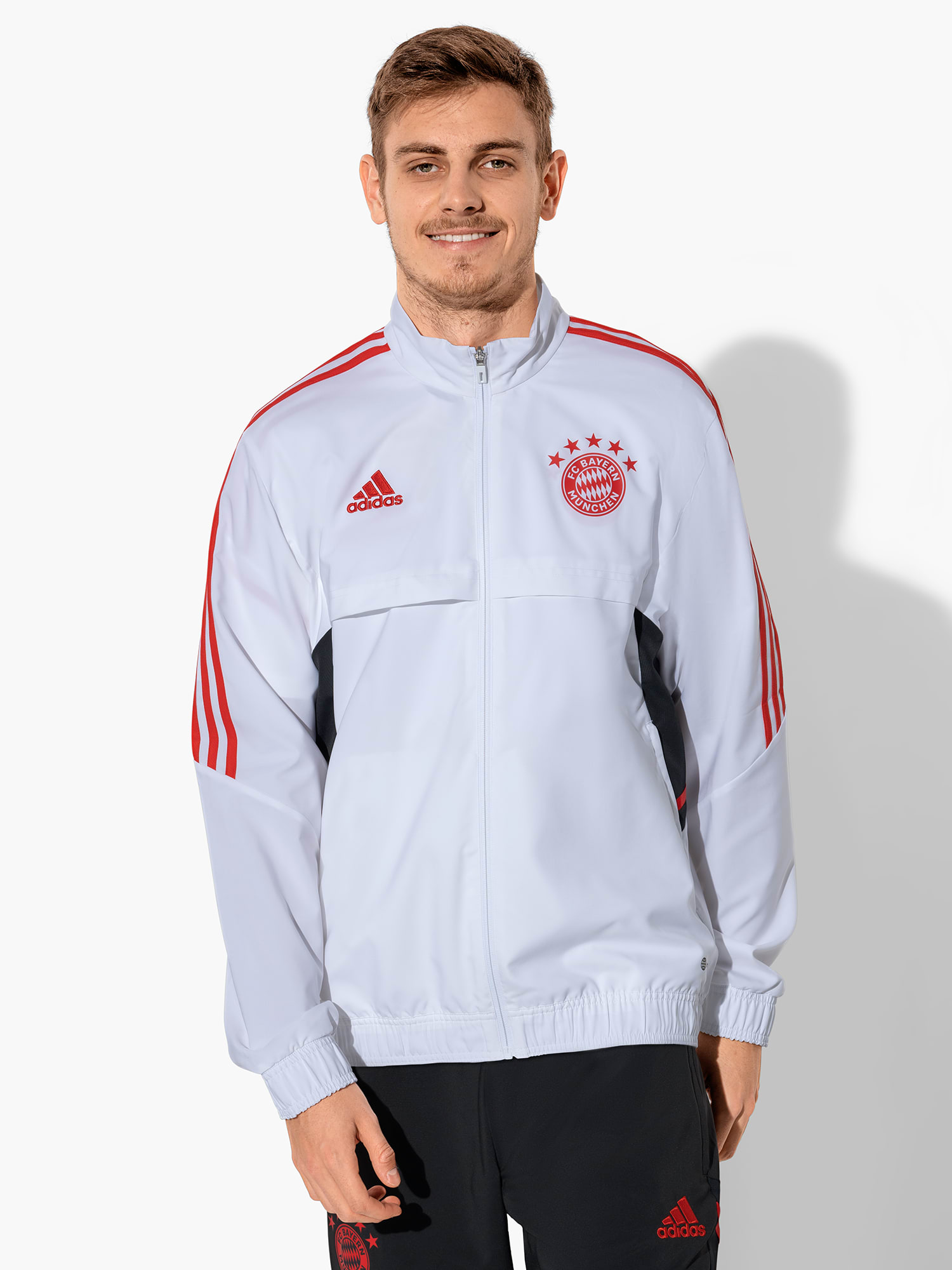 Men Teamline presentation jacket white | Official FC Bayern Munich Store
