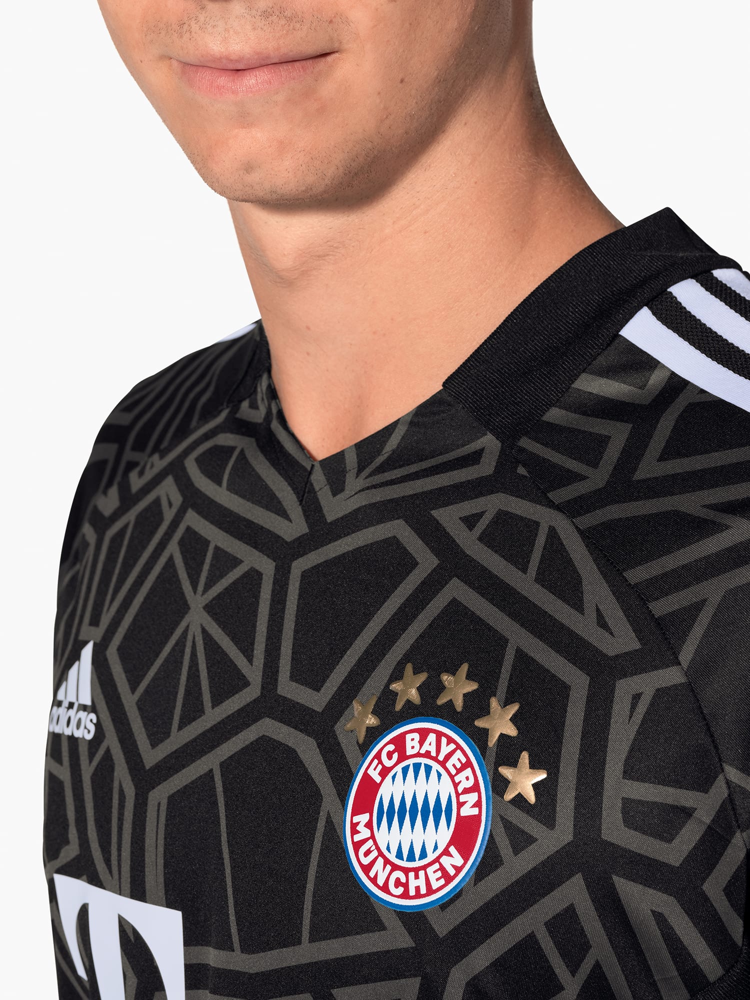 Men Goalkeeper shirt 22-23 black | Official FC Bayern Munich Store