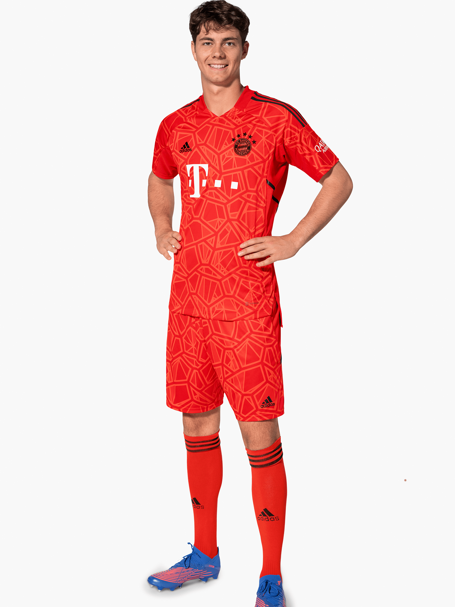 Men Goalkeeper shorts 22-23 red | Official FC Bayern Munich Store