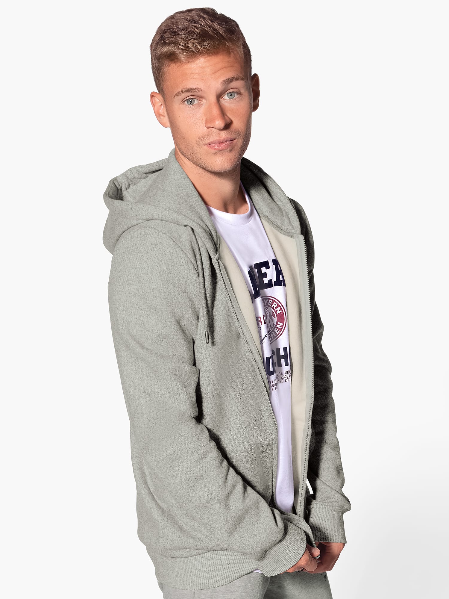 Men Record champion zip jacket grey | Official FC Bayern Munich Store