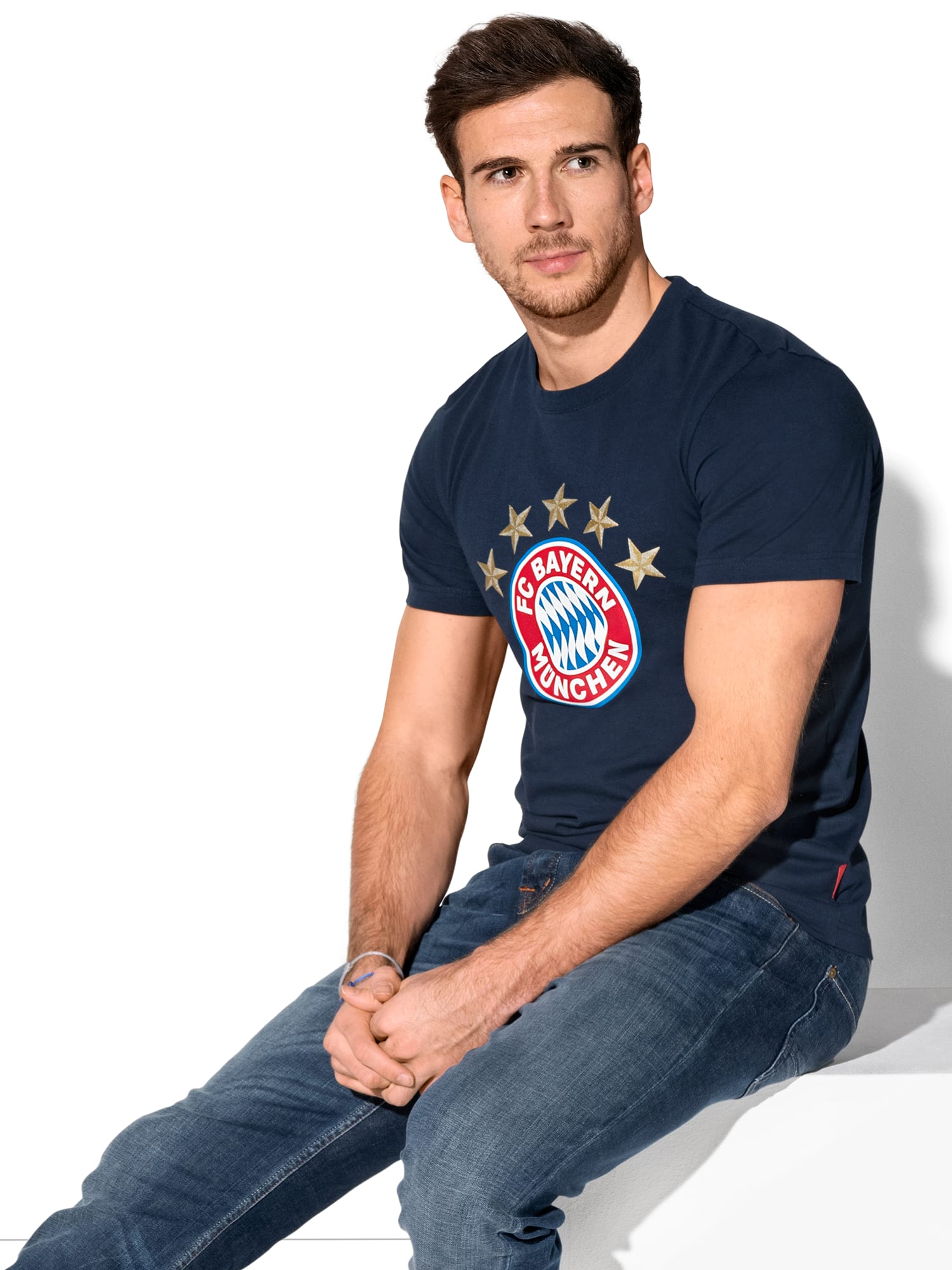 Men T-shirt with logo navy | Official FC Bayern Munich Store
