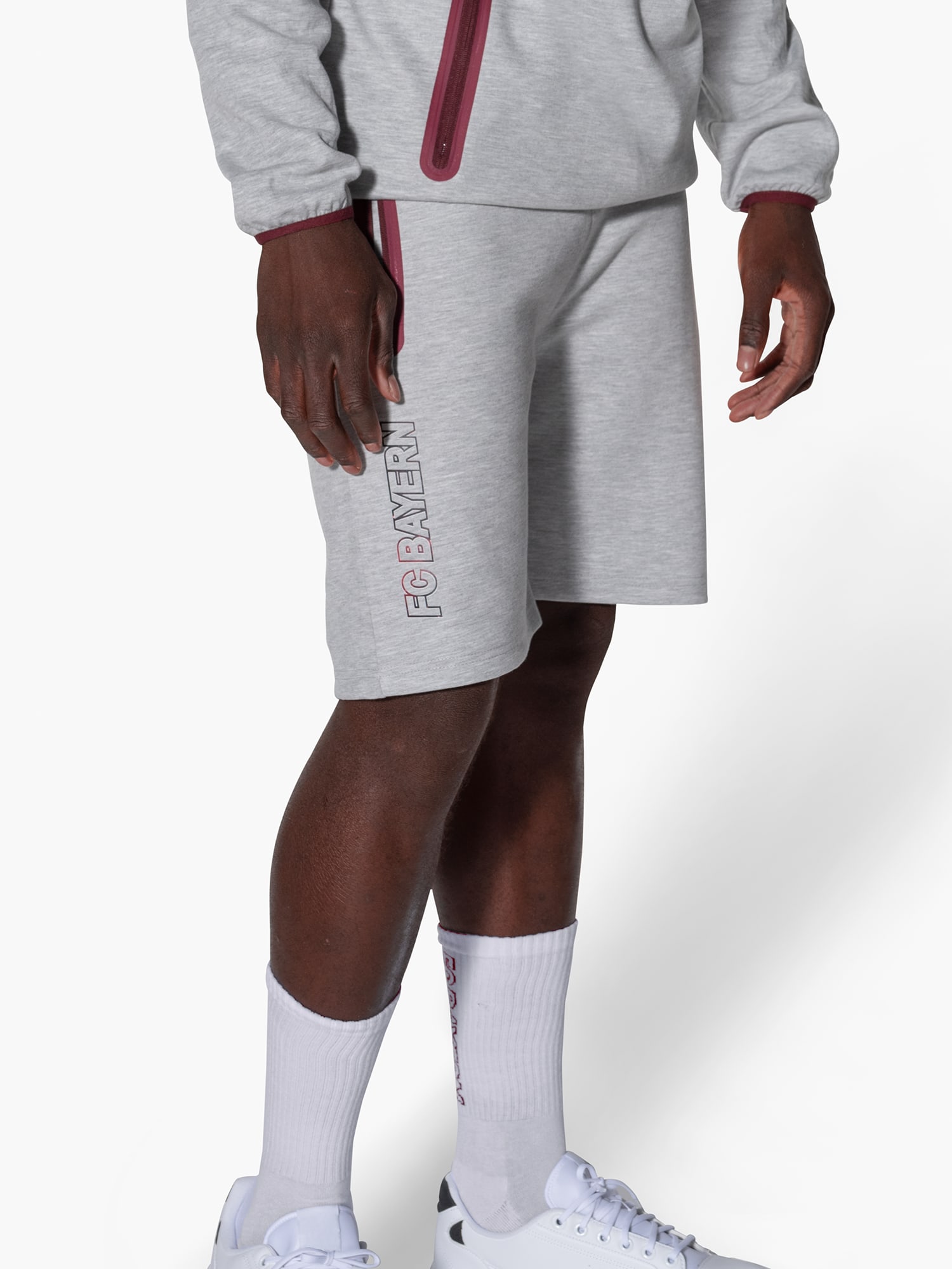 Men Galaxy tracksuit shorts grey | Official FC Bayern Munich Store