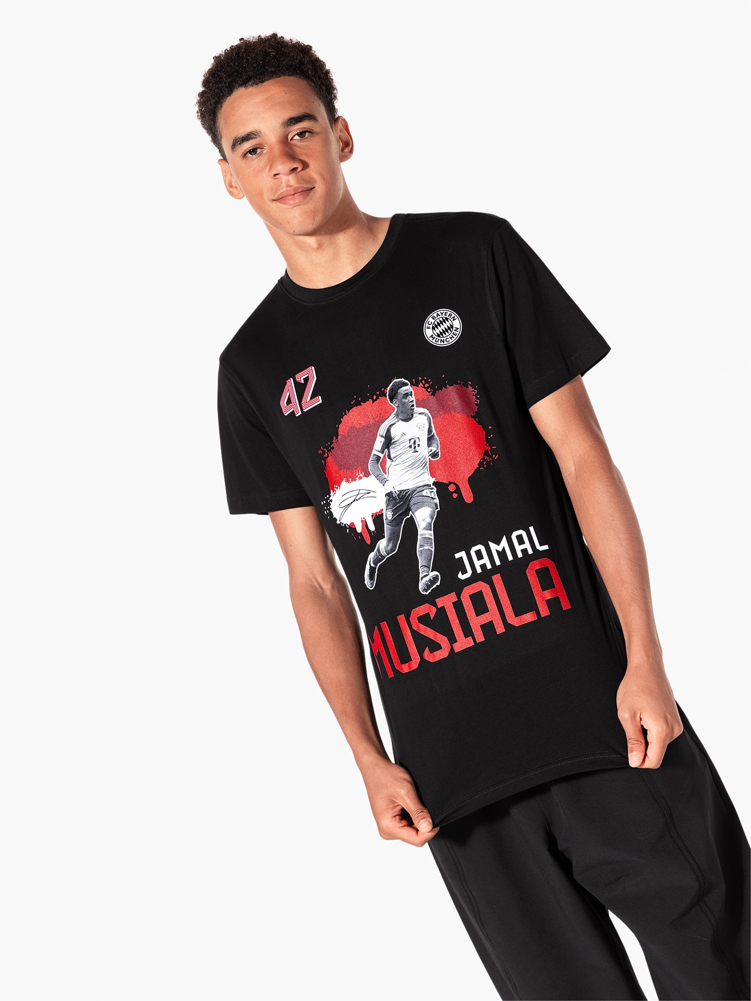 Men Musiala T-shirt black | Official FC Bayern Munich Store