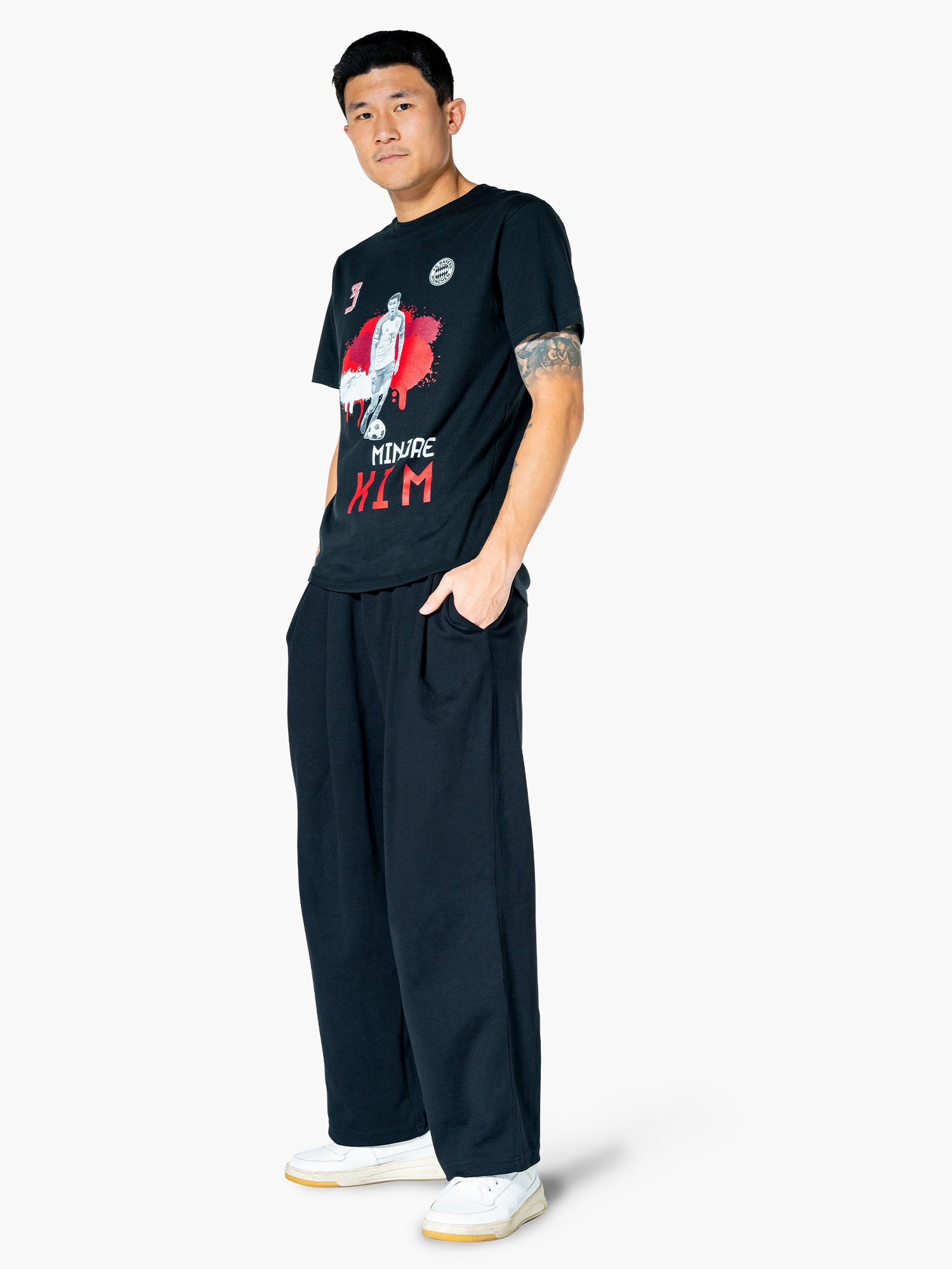 Men T-Shirt Minjae Kim black | Official FC Bayern Munich Store
