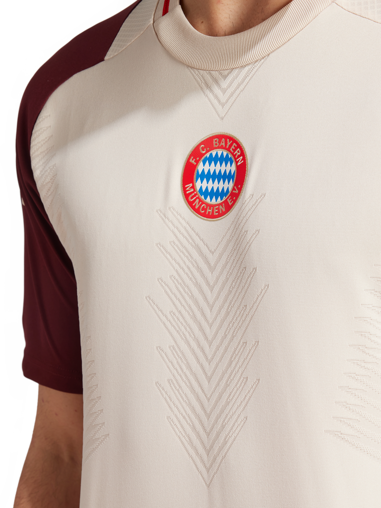 Men PRO training shirt UCLTeamline beige | Official FC Bayern Munich Store