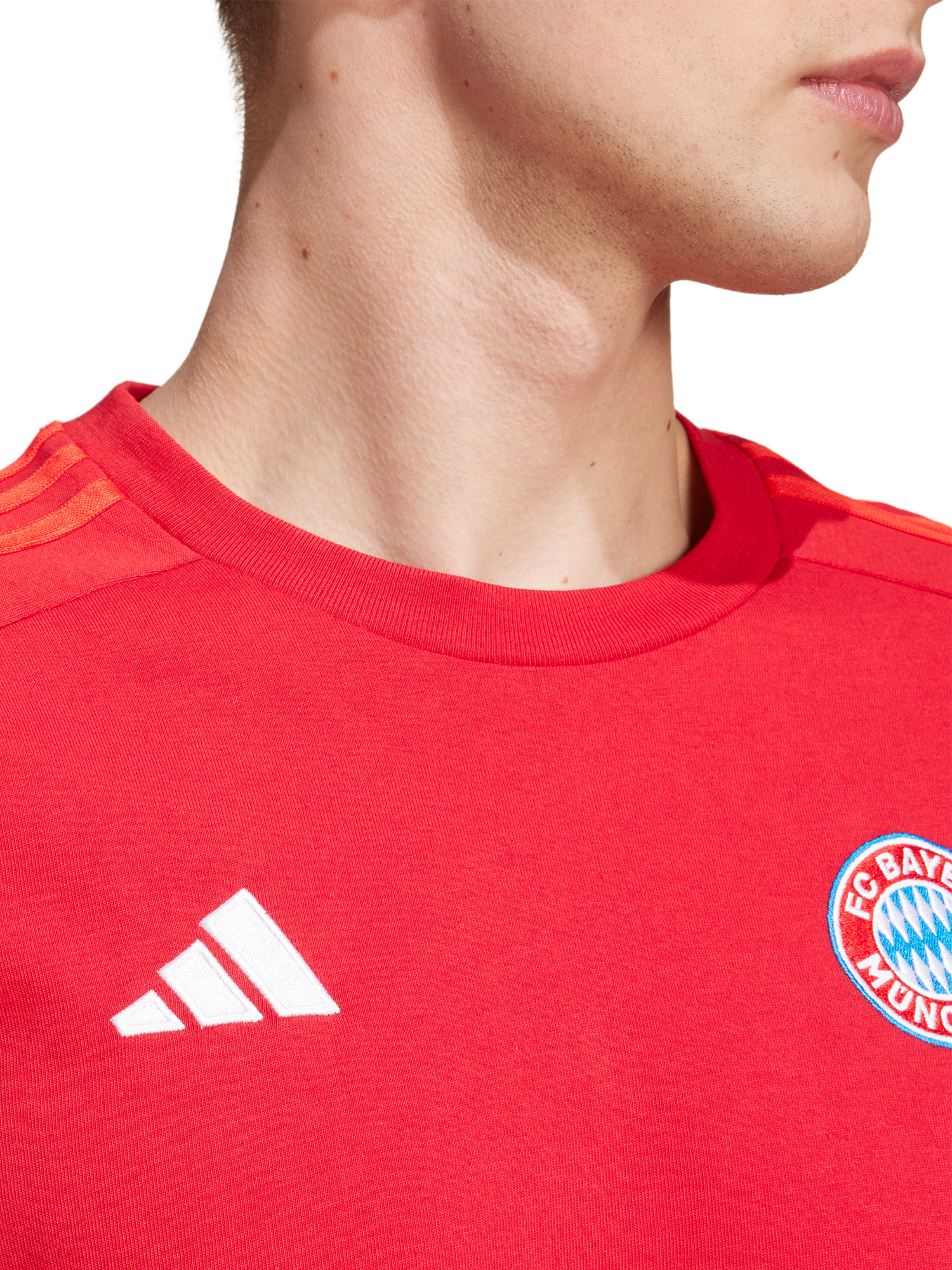 Men T-shirt DNA red | Official FC Bayern Munich Store