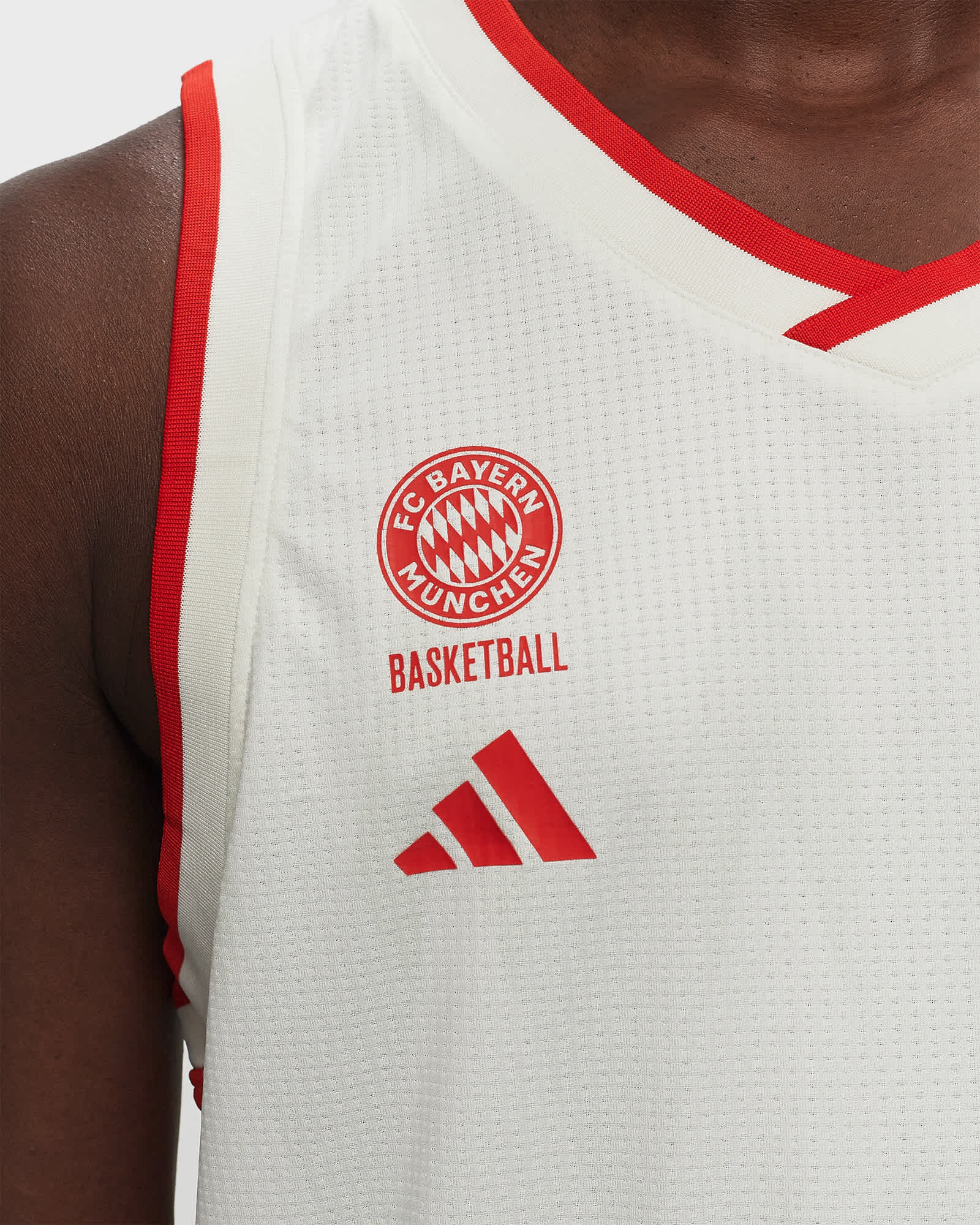 Kinder Basketball Auth. Trikot Away 24-25 beige | Offizieller FC Bayern ...