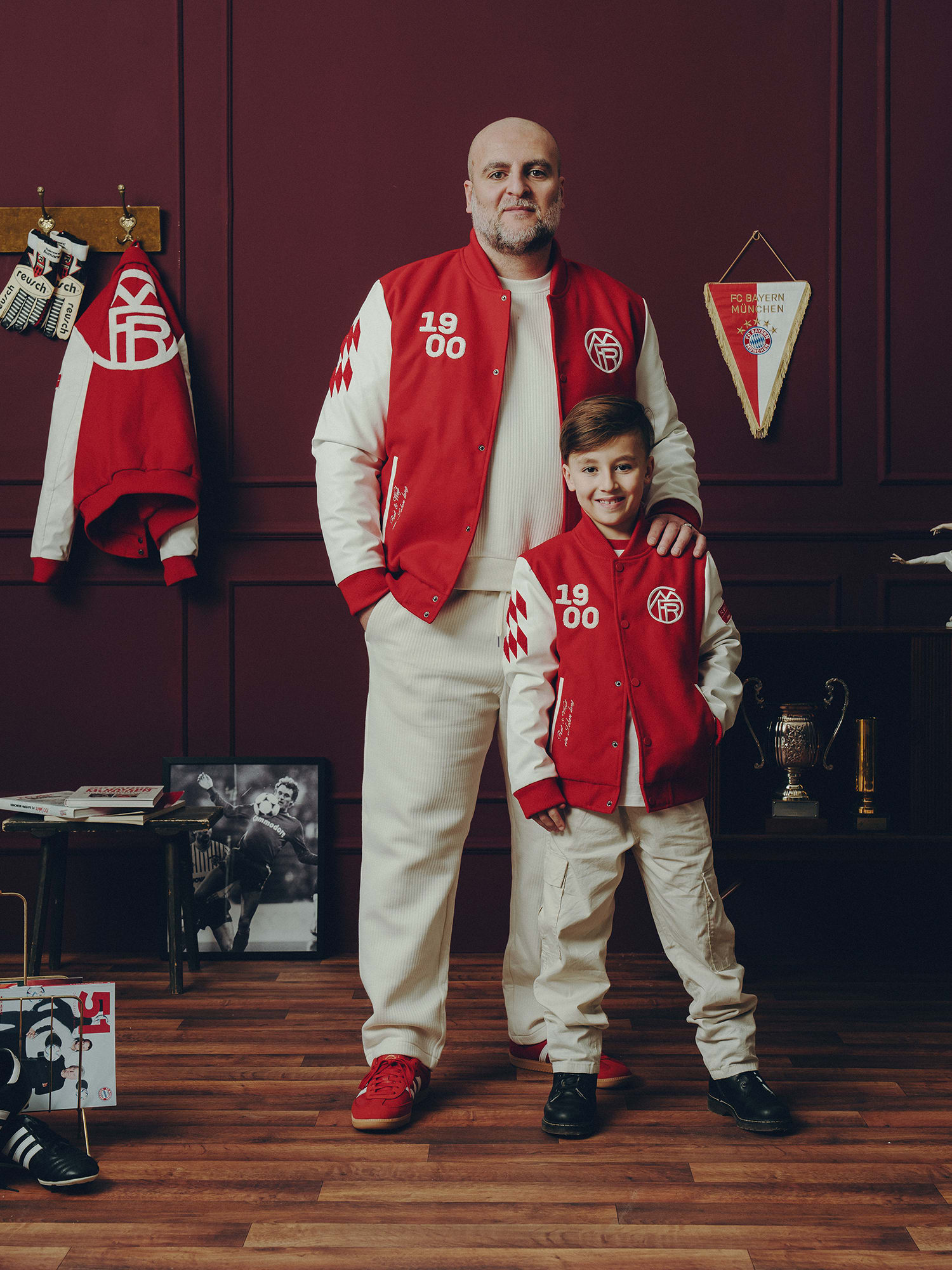 Kinder Collegejacke Members Club rot/weiß | Offizieller FC Bayern Store