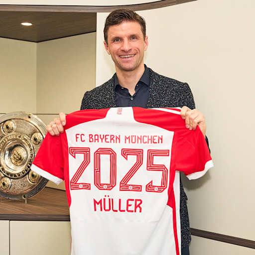 Thomas Müller signs contract extension at FC Bayern until 2025