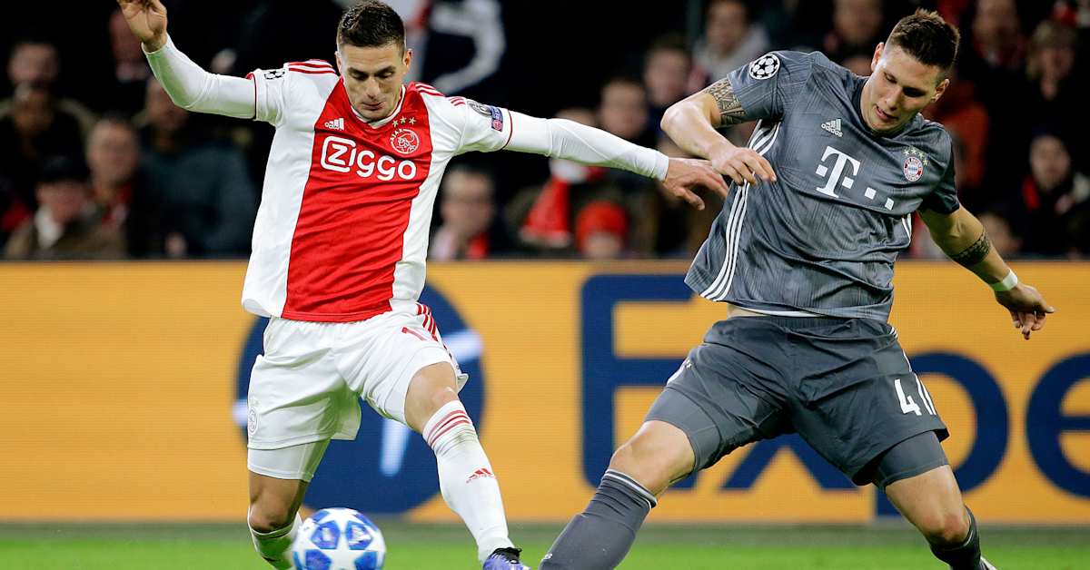 FCB win group after Amsterdam thriller