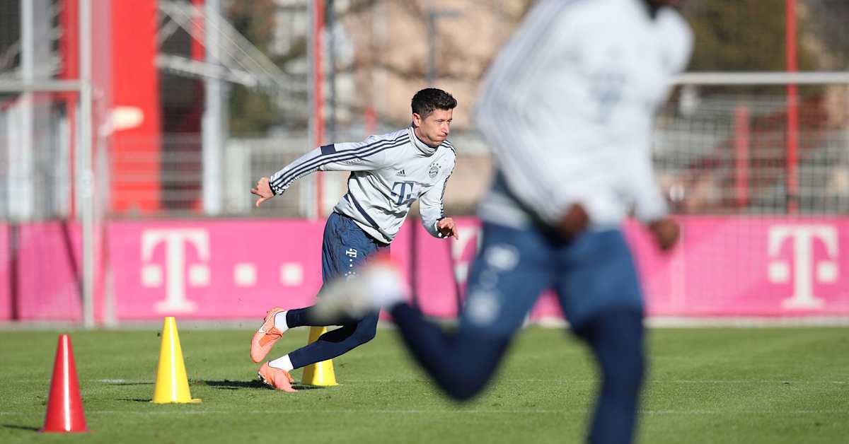 Lewandowski, a tope en el primer entrenamiento en Múnich