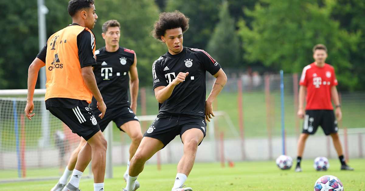 FC Bayern new signings train with the team