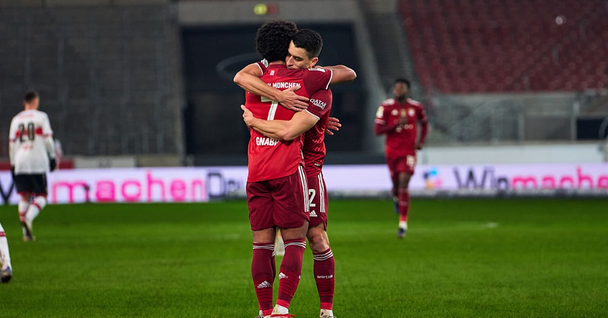 Marc Roca with a strong full debut against Stuttgart I FC Bayern