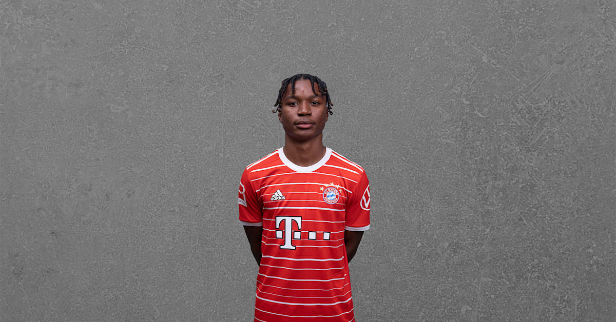Video profile: Tarik Scott | FC Bayern World Squad