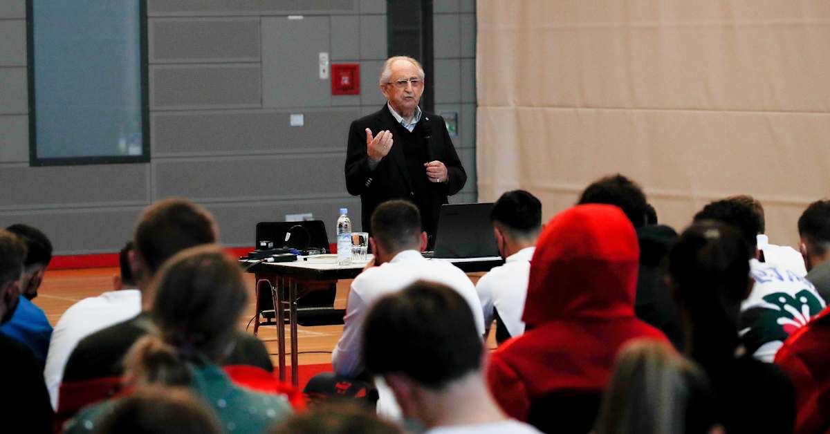 Holocaust-Überlebender Abba Naor am Campus