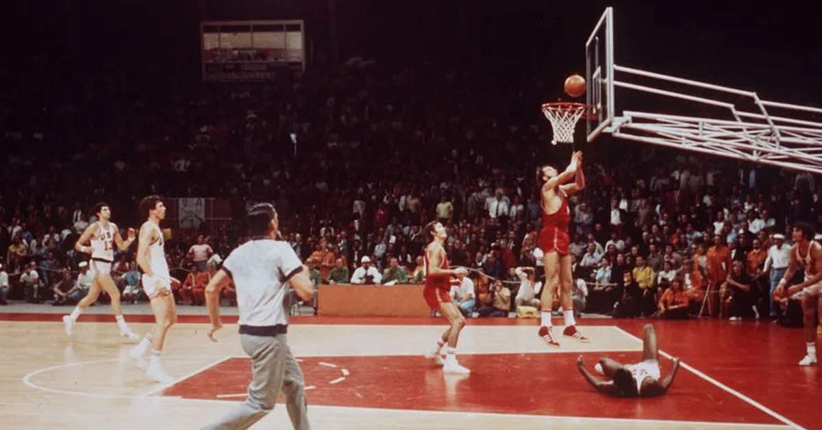 Der Dalai Lama und Luka Doncic unter einem Dach