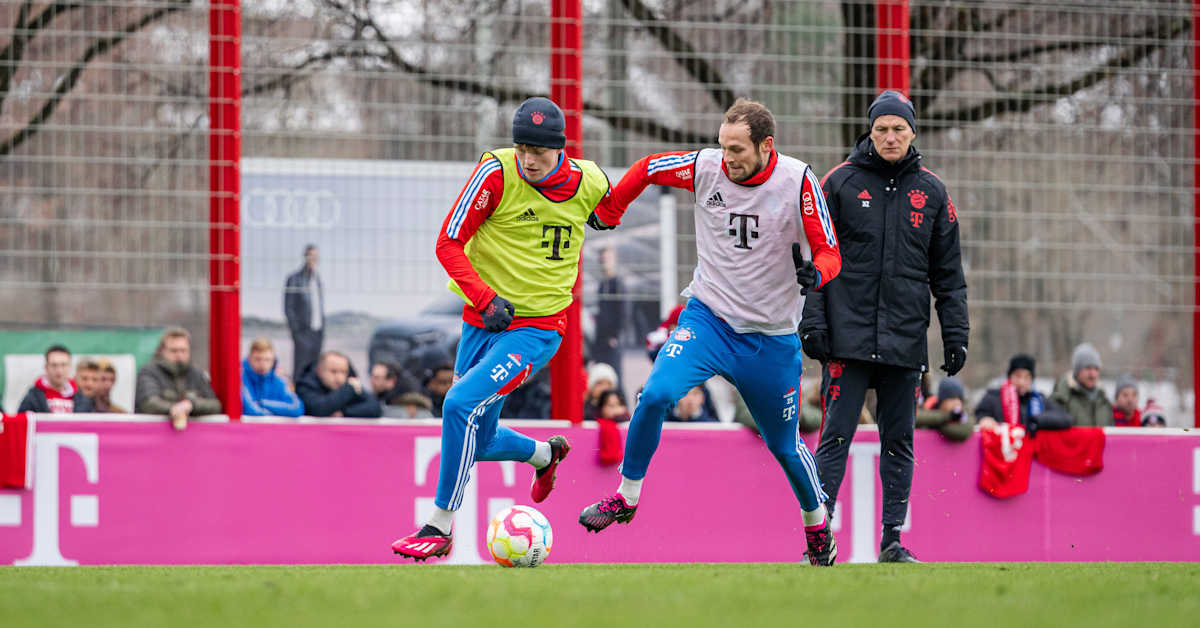 Gallery: Photos from Bayern's open training session after the Eintracht ...