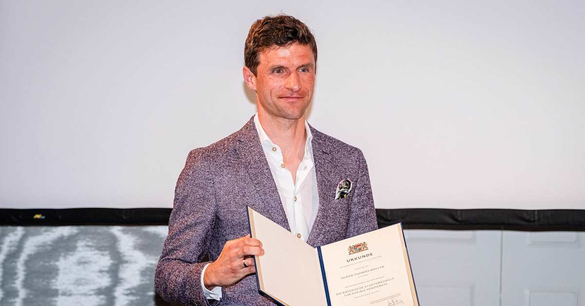 Thomas Müller erhält Bayerische Staatsmedaille | FC Bayern