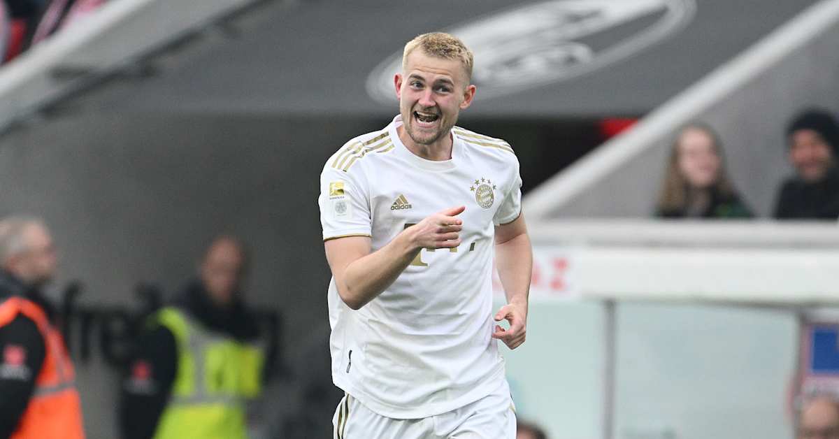 FC Bayern April Goal of the Month | Matthijs de Ligt