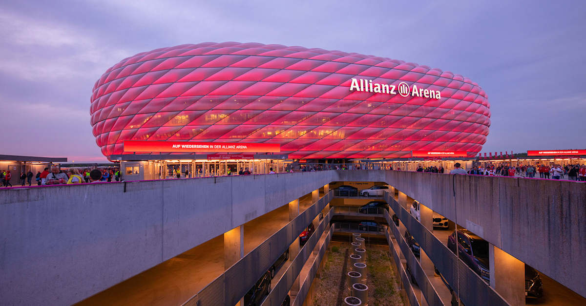 Allianz Arena Pink
