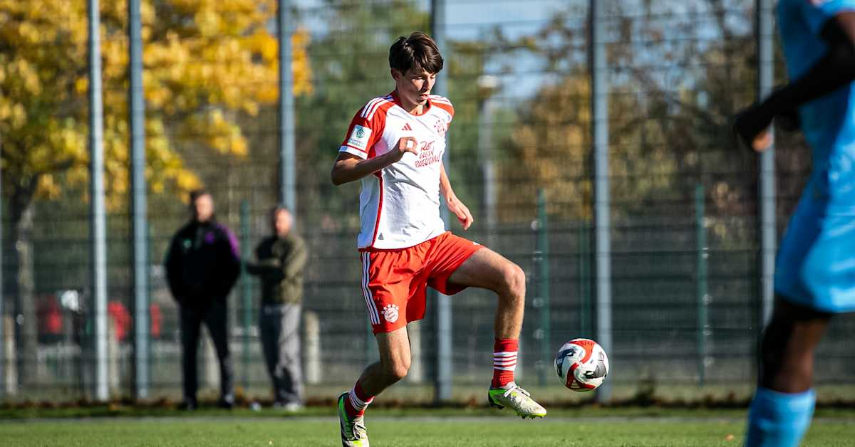 Das Spiel in voller Länge: VfB Stuttgart U17 - FC Bayern U17