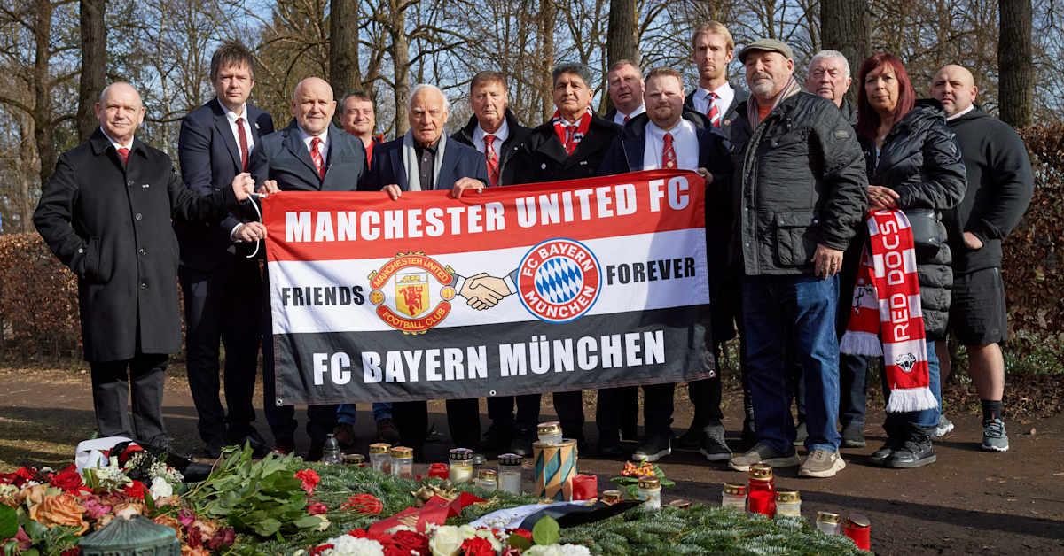 Commemoration with "Bulle" Roth: Manchester United honours Franz ...