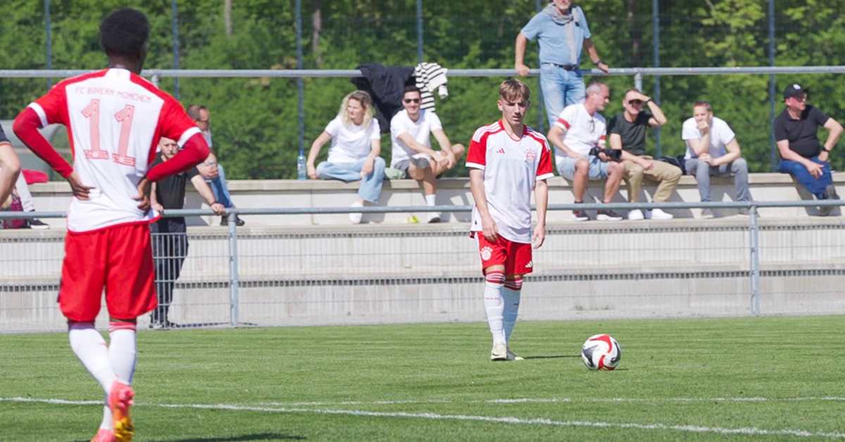 U16 nach Remis weiter unbesiegt, U15 mit Auswärtssieg | FC Bayern