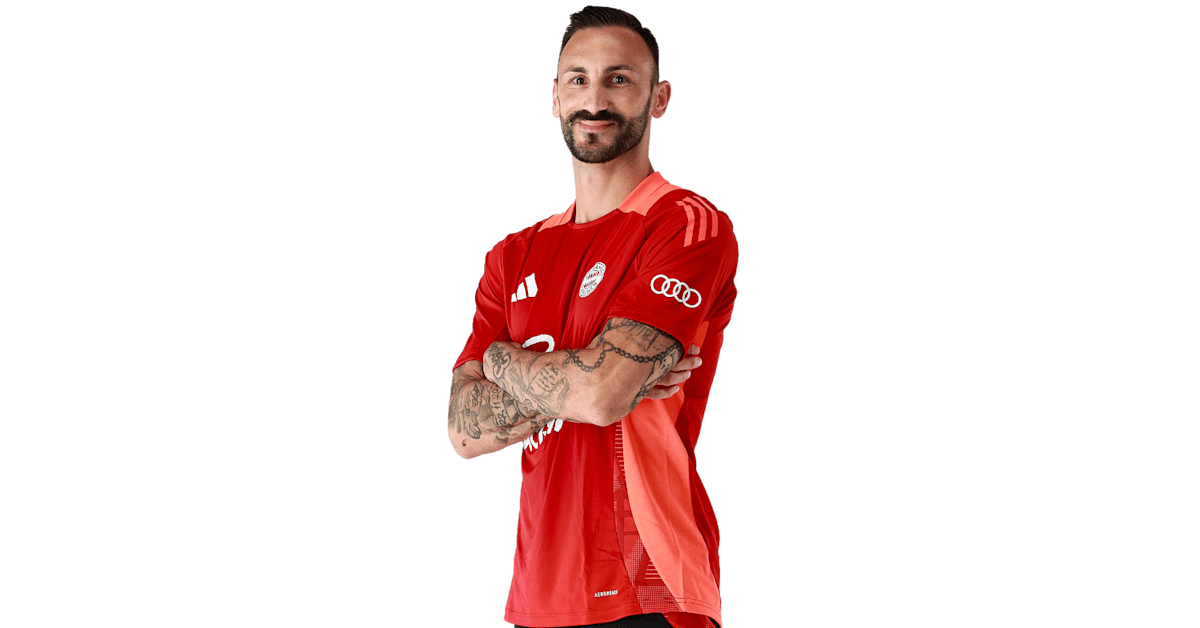 Diego Contento - FC Bayern World Squad Coach