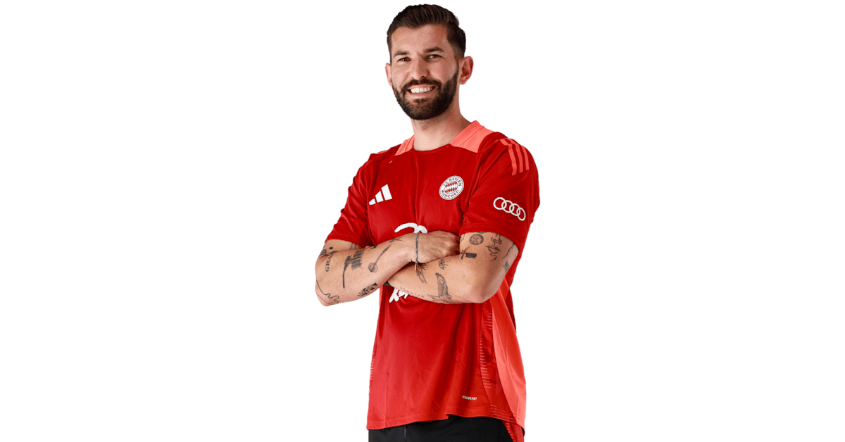 Denis Teschke - FC Bayern World Squad Coach