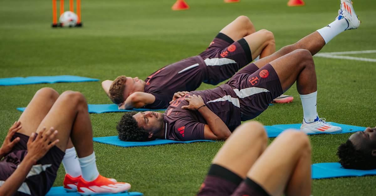 Gallery: First training session in Seoul I FC Bayern