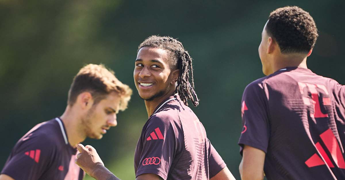 Michael Olise starts squad training with FC Bayern