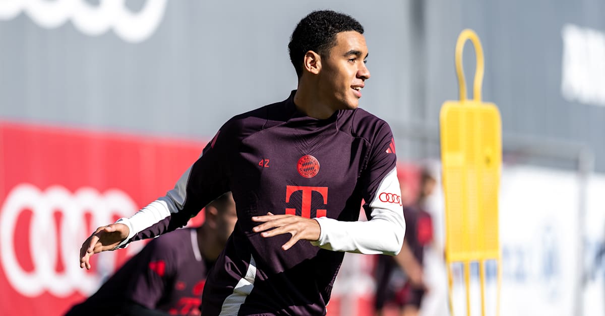 Jamal Musiala back with team, Sacha Boey training with ball