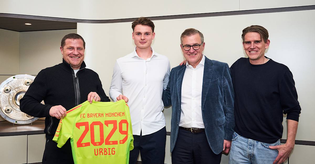 Gallery: The first images of Jonas Urbig at FC Bayern