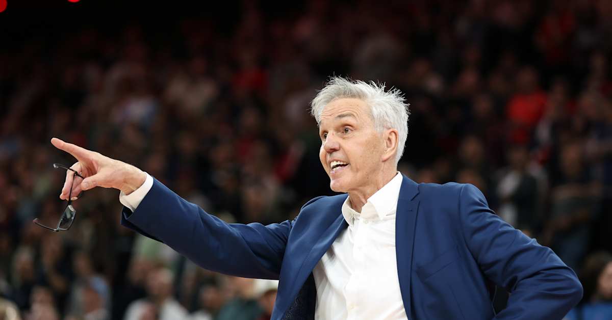 FC Bayern head coach Gordon Herbert in an interview.