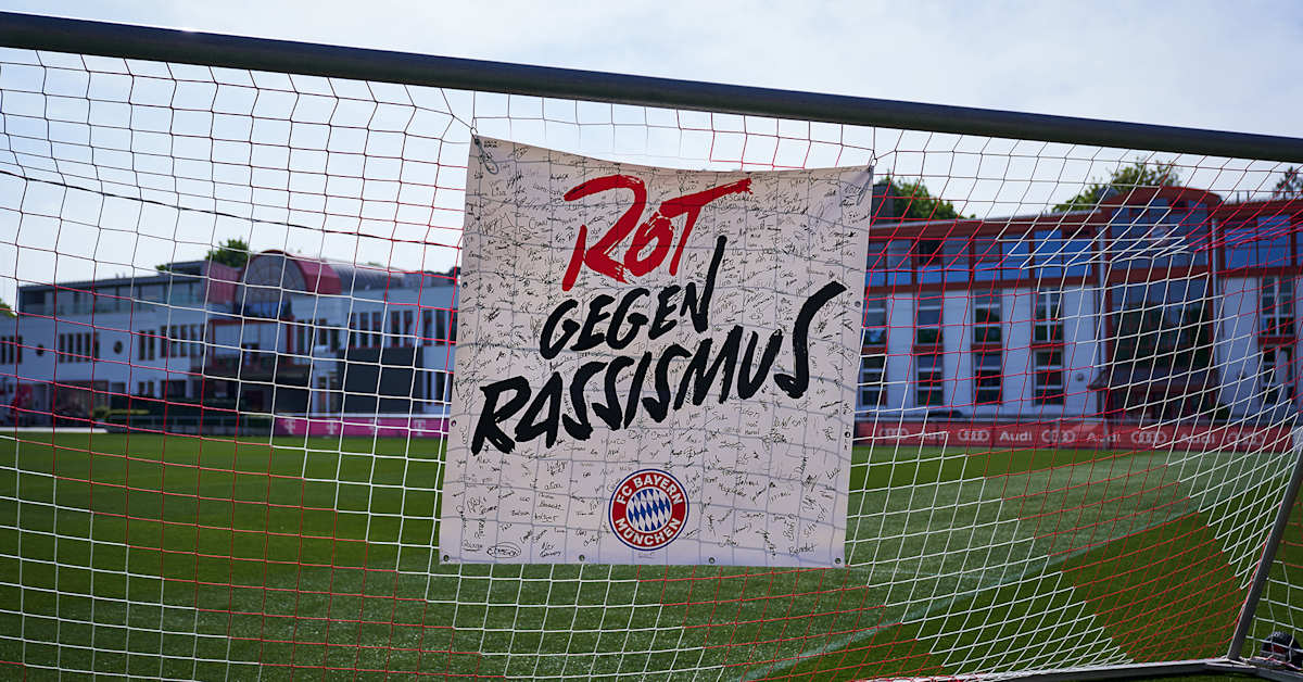 FC Bayern and St. Pauli to hold anti-racism workshop