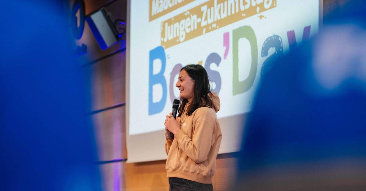 Grohs aktiv beim BR Girls' und Boys' Day | FC Bayern