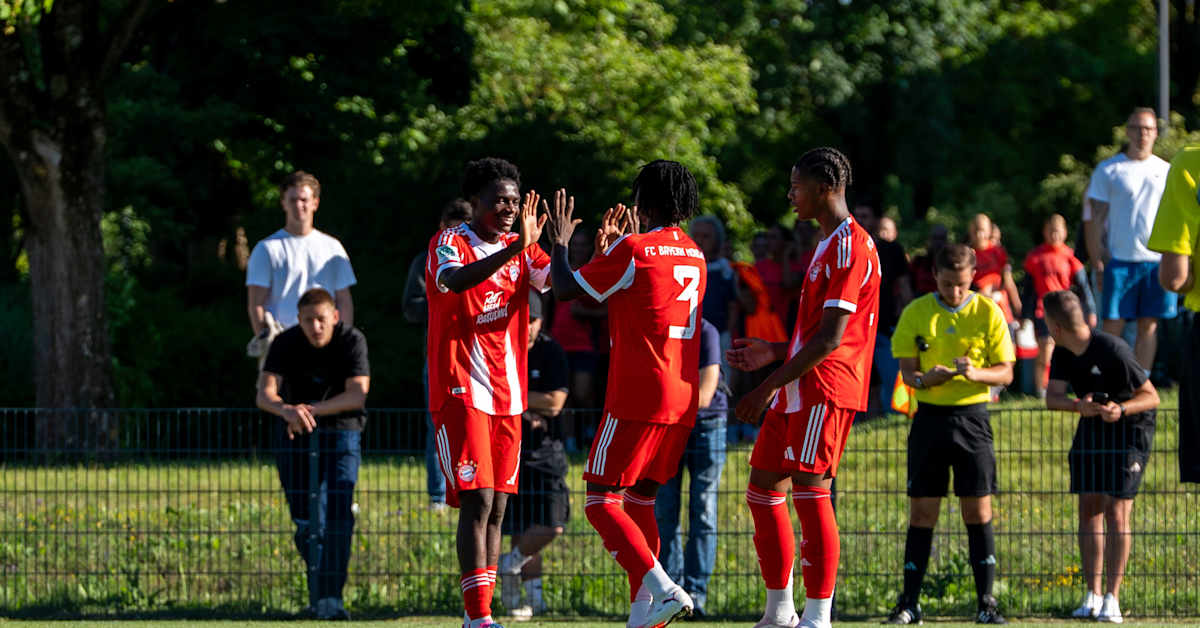 FC Bayern Kurz & Campus: CW37