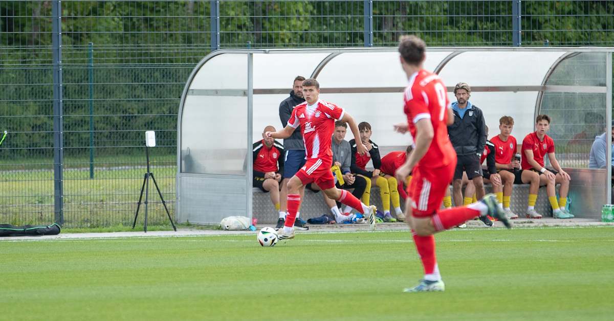FC Bayern Kurz & Campus: CW38