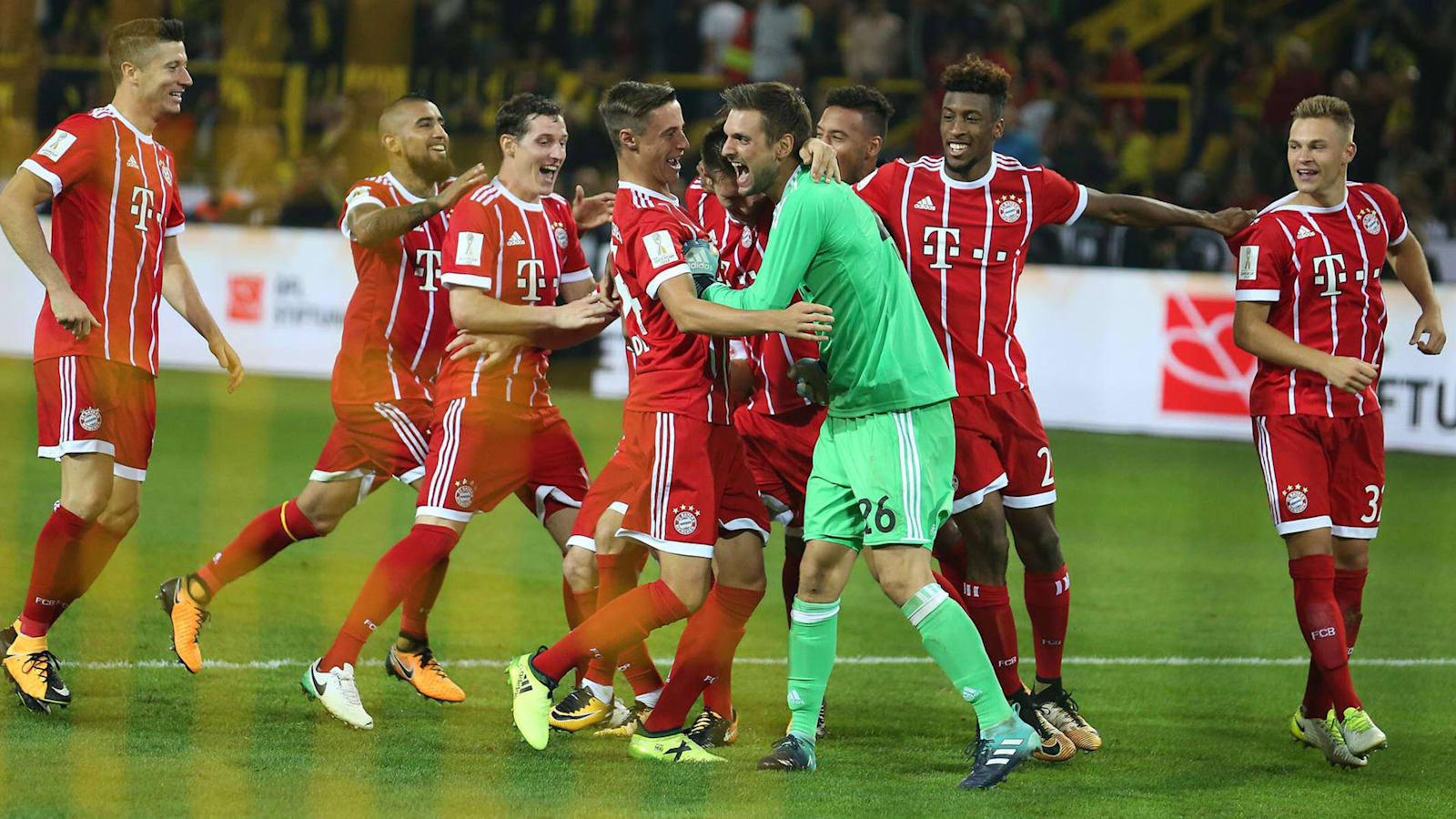 Supercup 2017: The Bayern crew pose