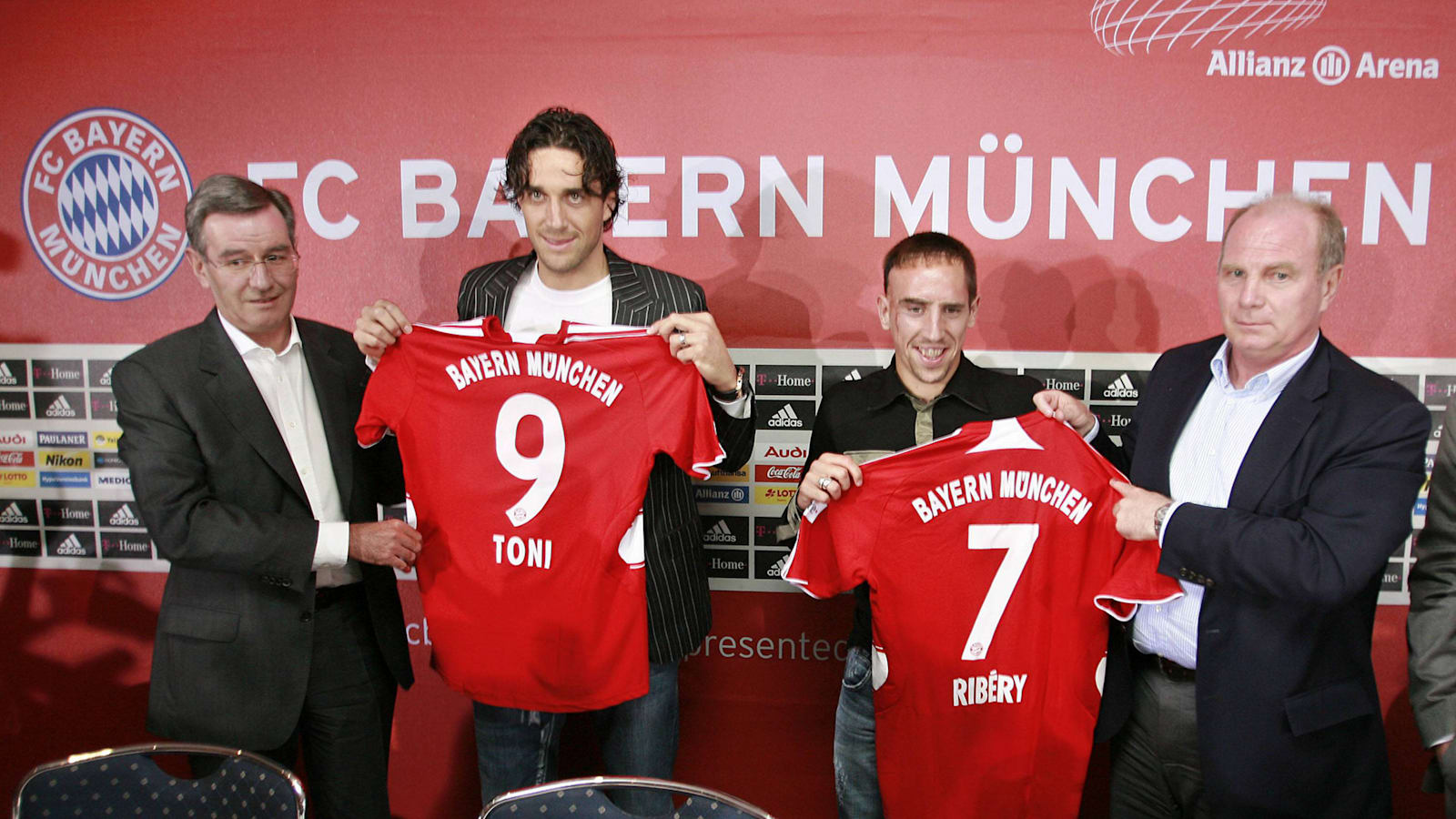 Arranque tardío, goleador, Campeón del Mundo – Perfil de Luca Toni