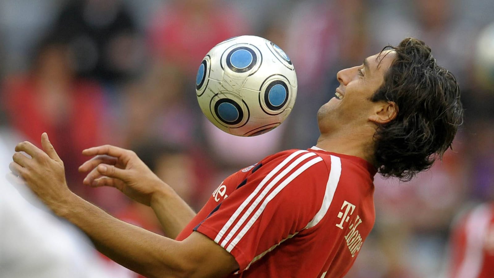 Arranque tardío, goleador, Campeón del Mundo – Perfil de Luca Toni