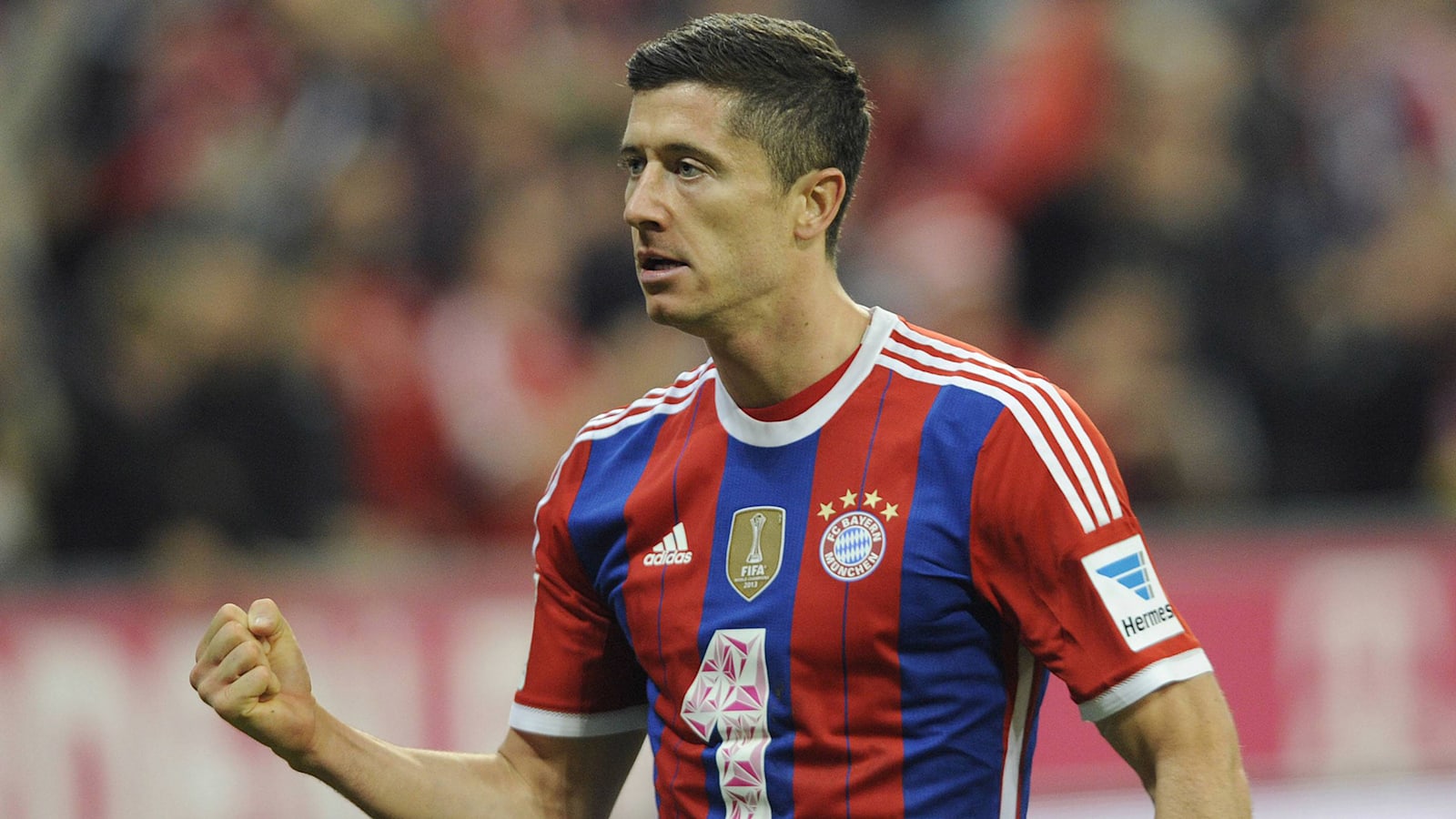 Lewandowski's first goal at home in 2014