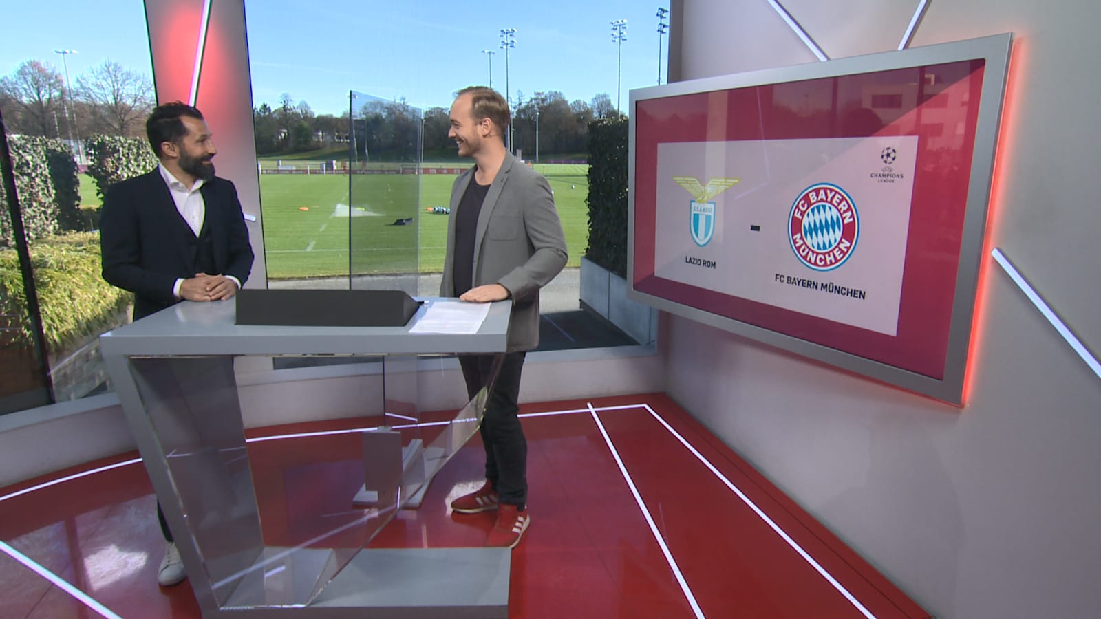 Video: Die Auslosung des Champions-League-Achtelfinals mit Hasan ...